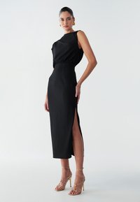 BWLDR ALIAS MIDI - Vabalt langev kleit - black/must - Zalando.ee