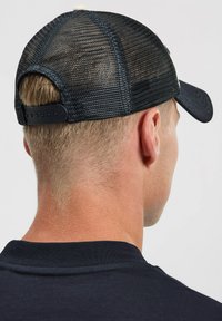Camp David TRUCKER MIT LOGO-STICKEREI - Cap - ecru/beige - Zalando