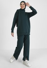 Modanisa EMERALD-REFKA - Sweater - dark green/donkergroen - Zalando.nl