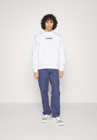 Carhartt WIP INK BLEED - Sweater - white/tyrian/wit - Zalando.nl