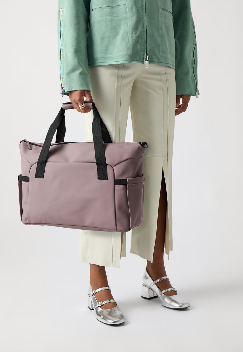 Even&Odd SET - Weekend bag - black/dark pink/black - Zalando.co.uk