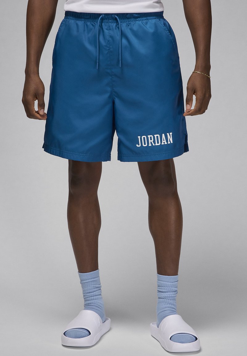 Jordan M ESS POOLSIDE HBR - Sports shorts - industrial blue white/blue ...