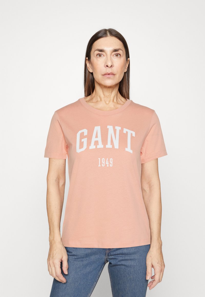 GANT LOGO - T-shirt print - guava orange/abrikoos - Zalando.nl