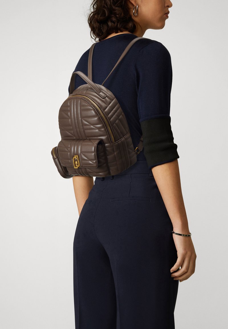 LIU JO BACKPACK SET - Nahrbtnik - moro light/rjava - Zalando.si