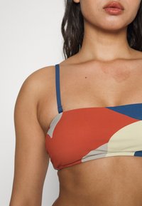 Marc O'Polo TROSA - Bikini-Top - multi camo/mehrfarbig - Zalando.de