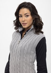 Felix Hardy CABLE HALF ZIPPER SLEEVELESS - Trui - light grey/lichtgrijs ...