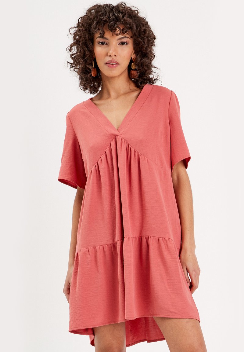 Cache Cache AUSGESTELLTES MIT KURZEN ÄRMELN - Jurk - vieux rose ...