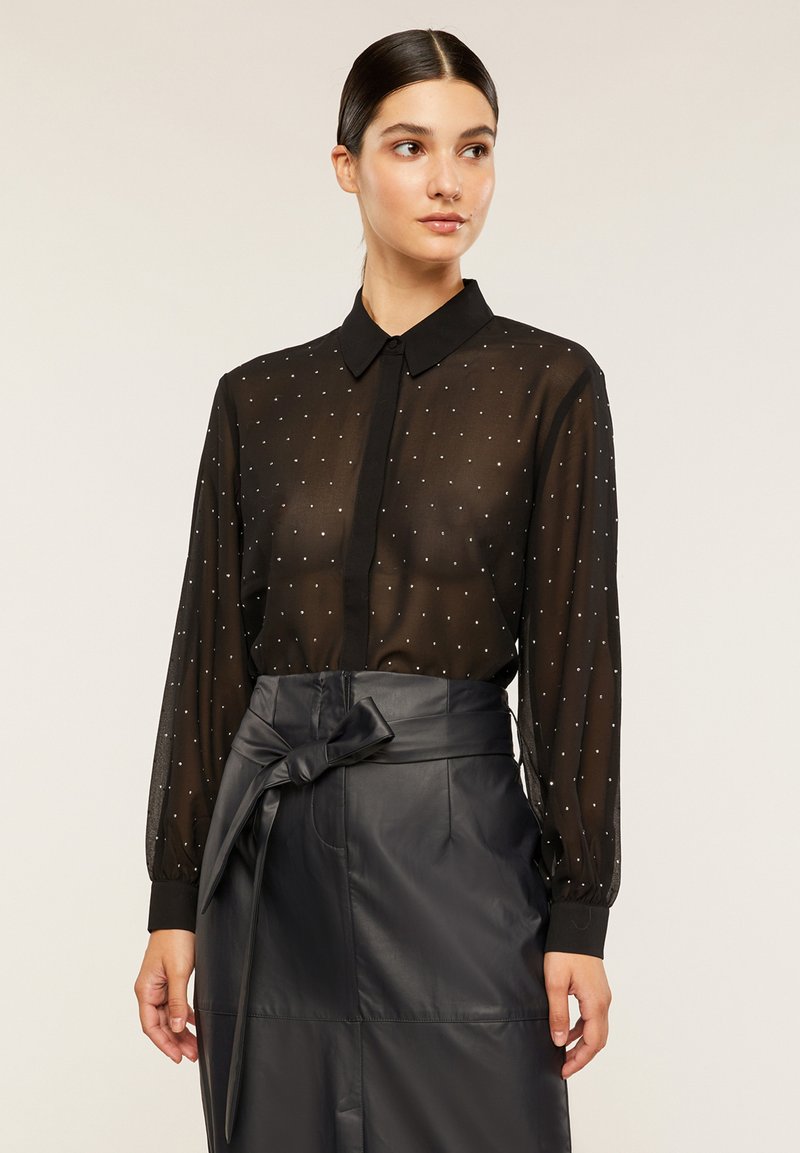 Motivi CHEMISE EN GEORGETTE AVEC MICRO-CABOCHONS - Hemdbluse - nero ...