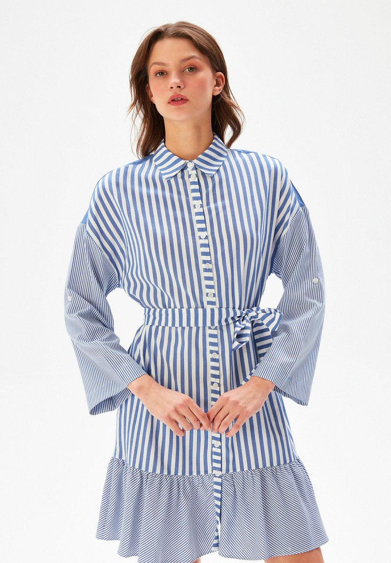 adL WAIST BELTED STRIPED - Robe chemise - striped blue/bleu - ZALANDO.FR