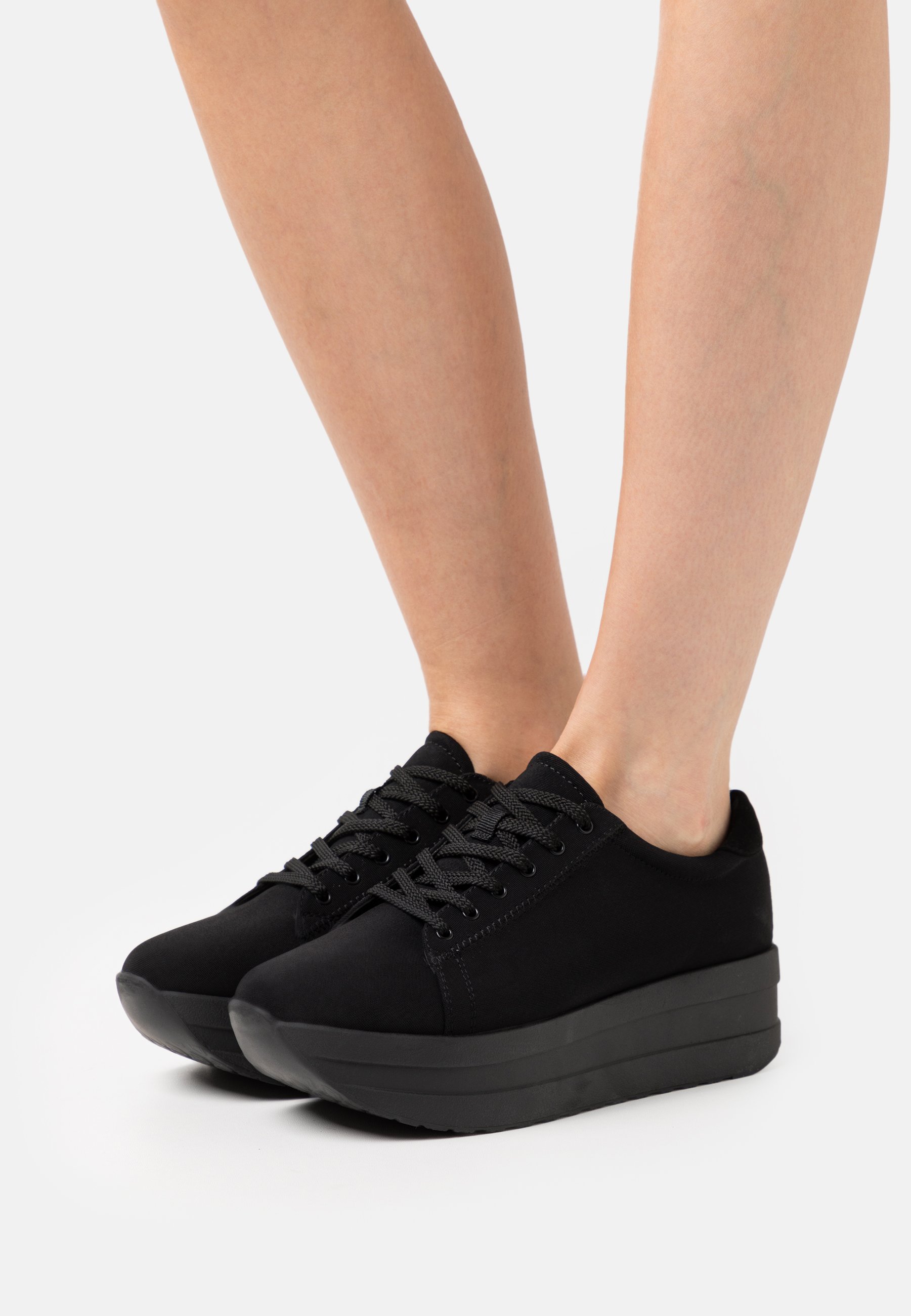 Vagrant Centralize unpaid vagabond platform sportcipő fact Surichinmoi ...