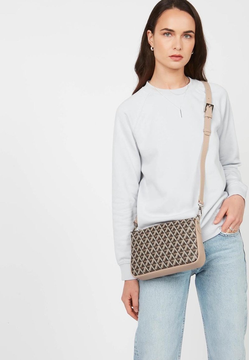 LANCASTER IKON - Umhängetasche - marron nude/braun - Zalando.de