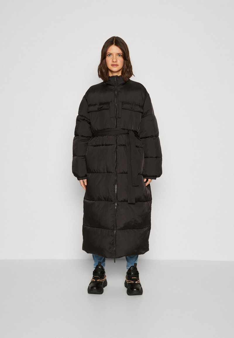 Good American LONG LINE BELTED PUFFER - Winterjas - black/zwart ...