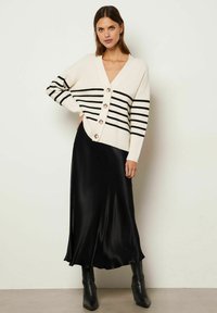 Etam RANA - A-Linien-Rock - schwarz - Zalando.de