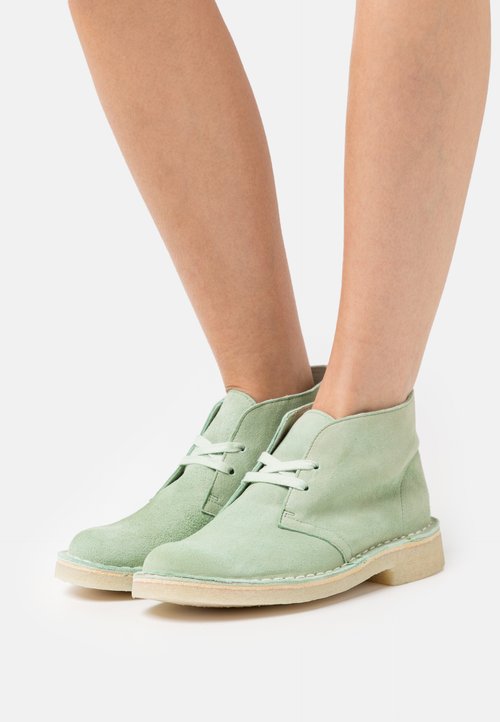 Clarks Originals WALLABEE CRAFT - Bottines à plateau - black/noir ...