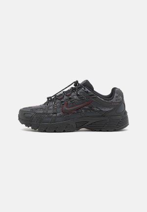 Nike Sportswear W NIKE P-3000 CNCPT - Sneaker low - metallic silver ...