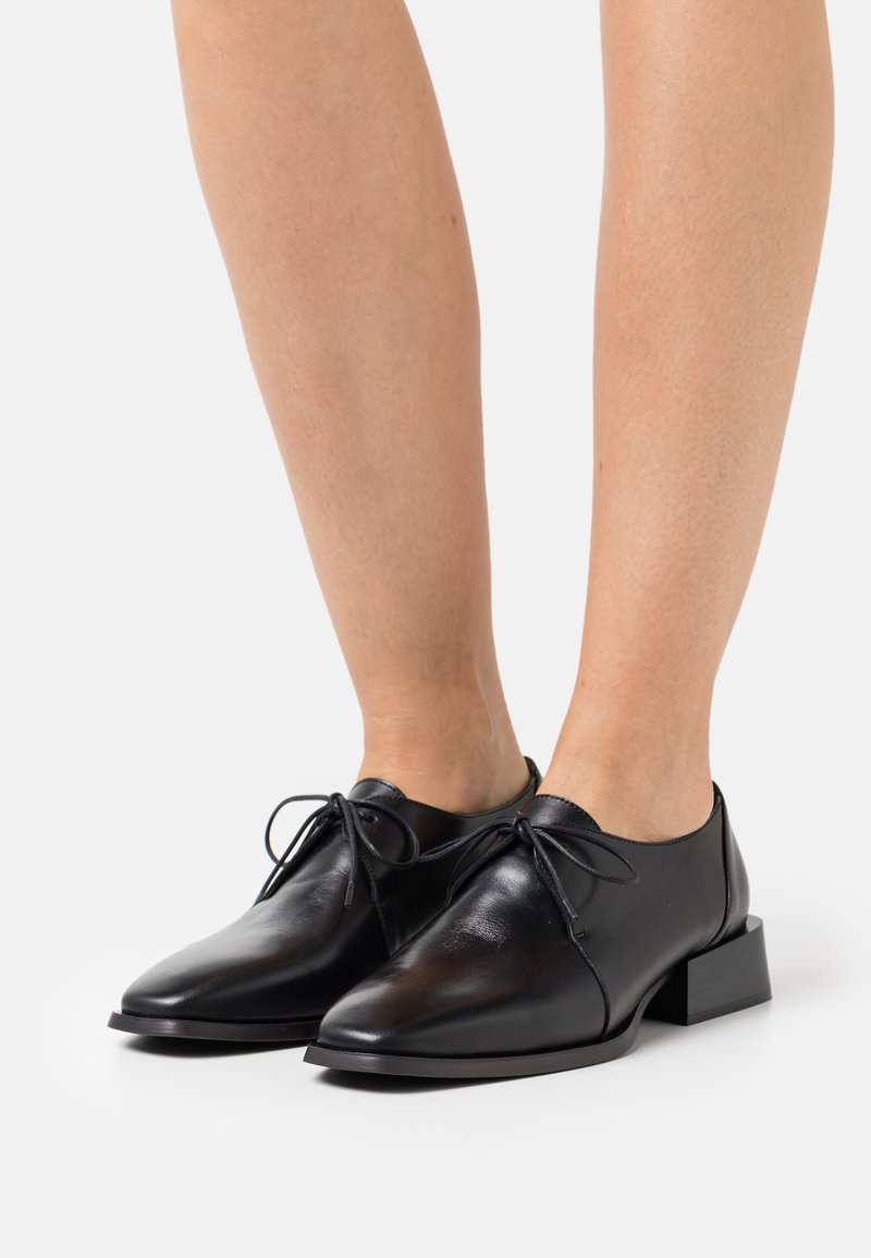 WONDERS LACE - Lace-ups - black - Zalando.co.uk