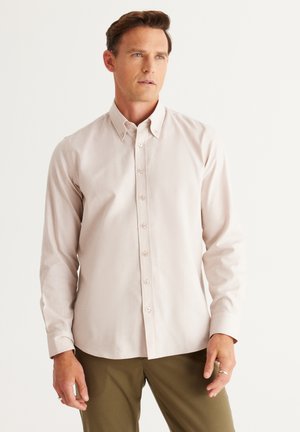 Marks & Spencer Slim Fit Pure Cotton Oxford - Skjorta - pink/ljusrosa ...