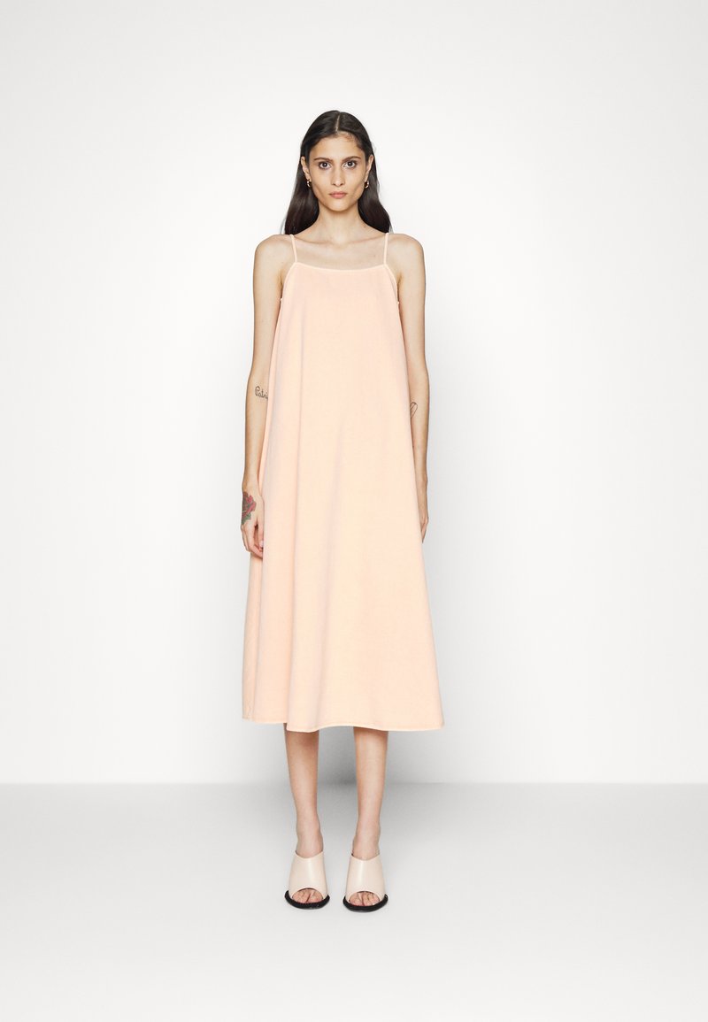 CLOSED STRAP DRESS - Denim dress - wild rose/light pink - Zalando.de