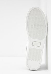 Sneaky Steve LESS - Sneaker low - black/schwarz - Zalando.ch