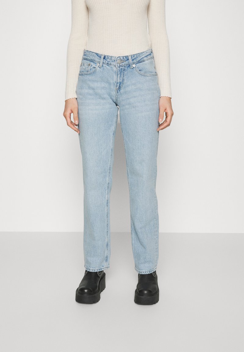 Vero Moda Petite VMJADA STRAIGHT - Vaqueros rectos - light blue denim ...