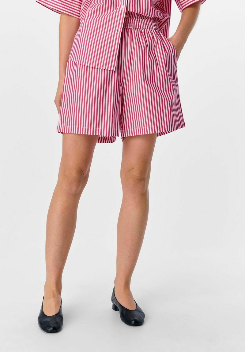 Object STREIFEN - Shorts - sangria/rot - Zalando.de