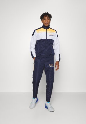 Sergio Tacchini ANGLE TRACKSUIT - Trainingspak - quiet green/white ...