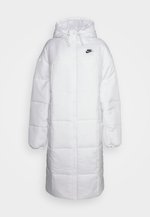 Nike Sportswear CLASSIC PARKA - Abrigo de invierno - white/black/blanco ...