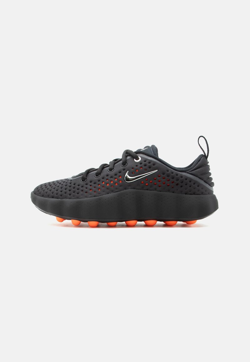 Nike Performance MIND 002 - Trainingsschuh - black/chrome/solar red ...