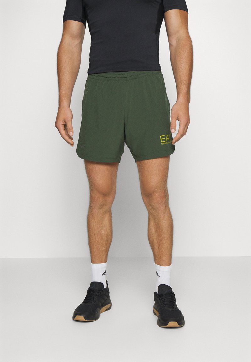 EA7 Emporio Armani VIGOR - Sports shorts - duffel bag/olive - Zalando.ie