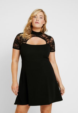 Plus Size Dresses Online | Free Delivery* | Zalando