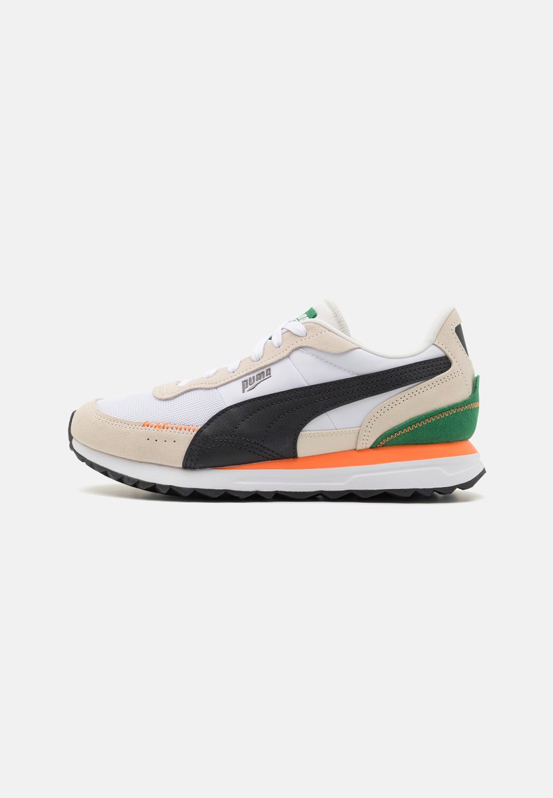 Puma ROAD RIDER UNISEX - Trainers - warm white/black/off-white - Zalando.de