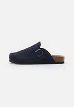 Pier One LEATHER UNISEX - Tofflor & inneskor - dark blue/mörkblå ...