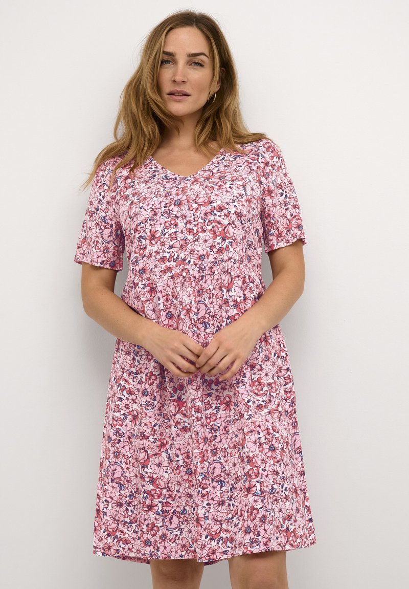 Cream TIAH - Robe de jour - flower print/blanc - ZALANDO.FR