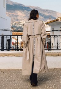 BIZUU RACHELLA - Prochowiec/beżowy - Zalando.pl