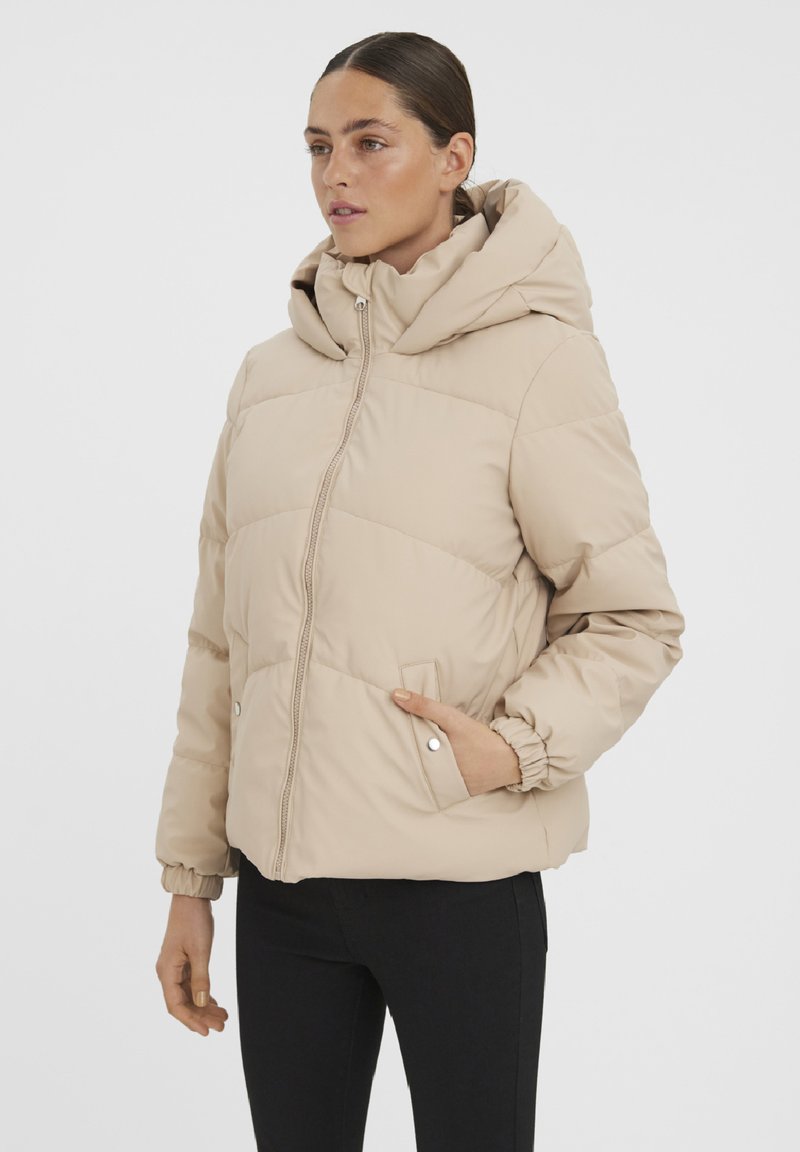 Vero Moda GRETAFIE - Chaqueta de invierno - doeskin/beige - Zalando.es