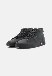 Tommy Hilfiger High-top trainers - black - (Pre-owned) - Zalando