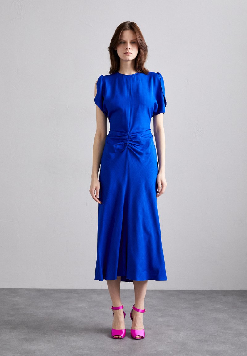 Victoria Beckham GATHERED WAIST MIDI DRESS - Cocktailjurk - palace blue ...