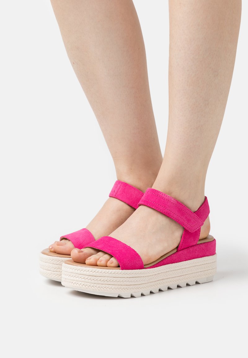 Sorel CAMERON FLATFORM - Plateausandalette - fuschia fizz/pink - Zalando.de