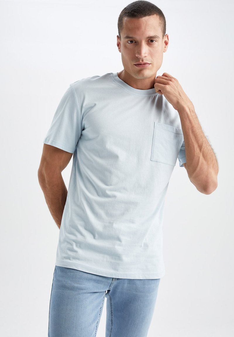 DeFacto NEW REGULAR FIT - T-shirt basic - blue/celeste - Zalando.it