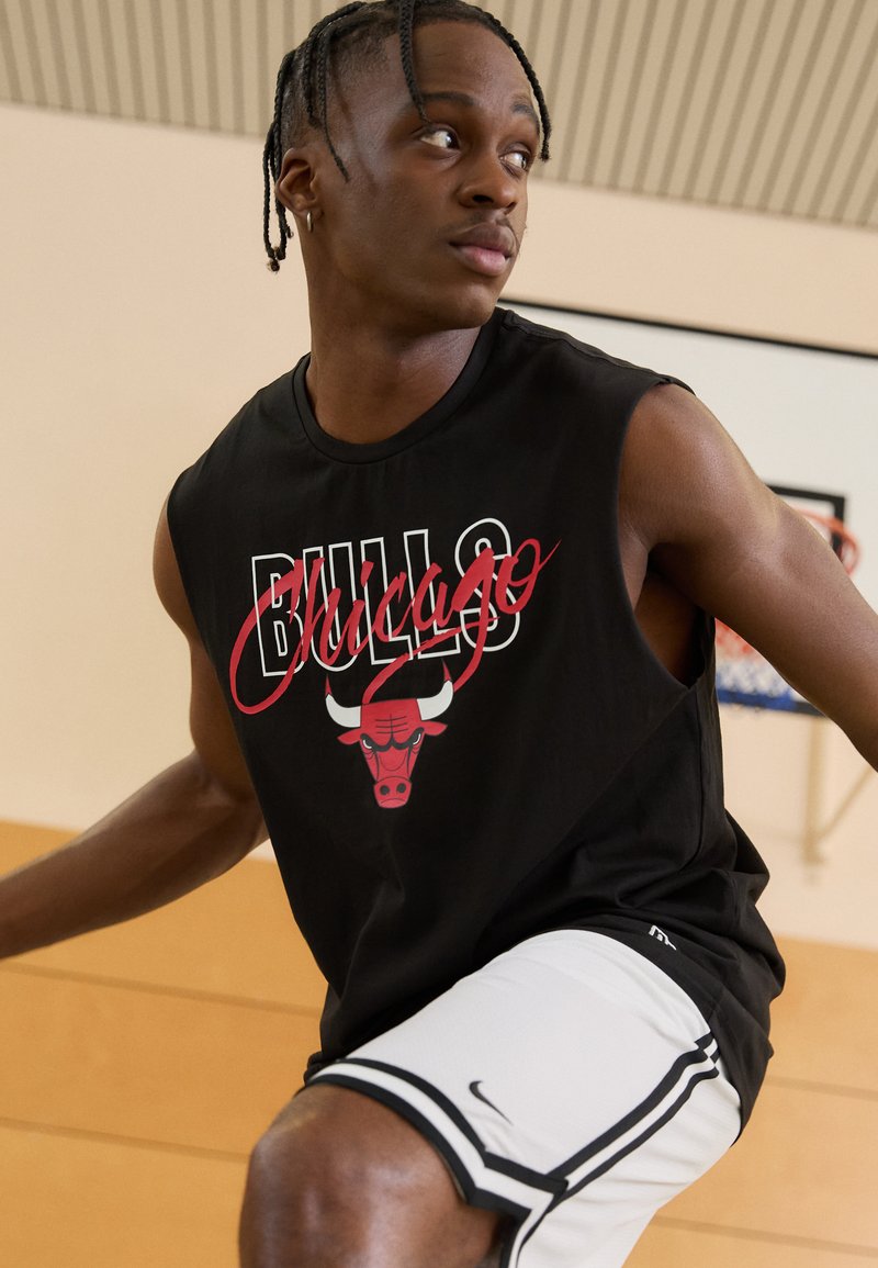 New Era NBA CHICAGO BULLS SCRIPT SLEEVELESS TEE - Vereinsmannschaften ...
