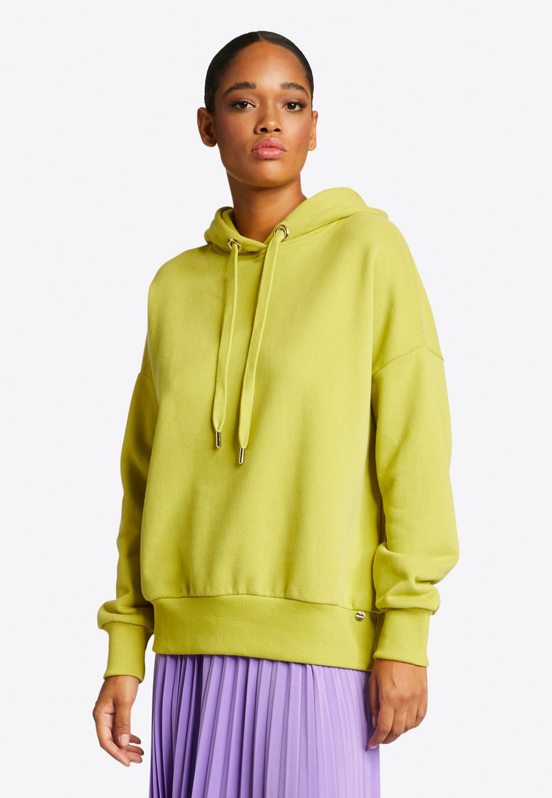 Rich & Royal SWEAT HOODIE AUS ORGANISCHER BAUMWOLLE - Hoodie - avocado ...