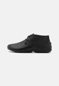 Camper RIGHT - Ležerna obuća s vezicama - black/crno - Zalando.hr