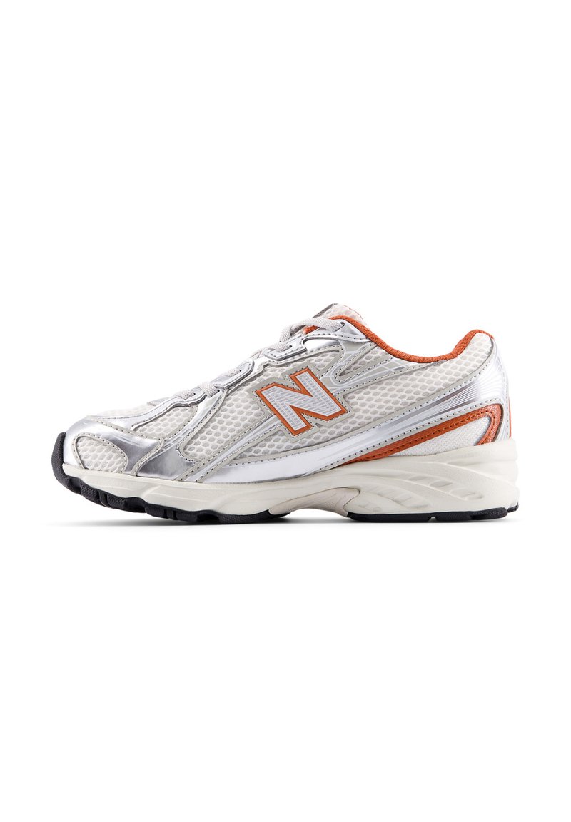 New Balance Sneaker low - silver metallic / cinnamon/silberfarben - Zalando