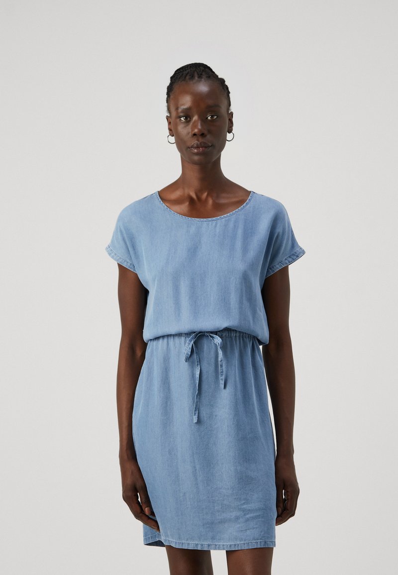 ONLY Tall ONLPEMA MAY DRESS - Denim dress - medium blue denim/blue ...