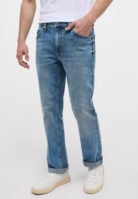 Mustang STYLE TRAMPER - Jean droit - blau/bleu - ZALANDO.FR