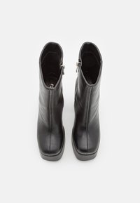 Koi Footwear LEXUS PLATFORM BOOTS - Enkellaarsjes met plateauzool ...