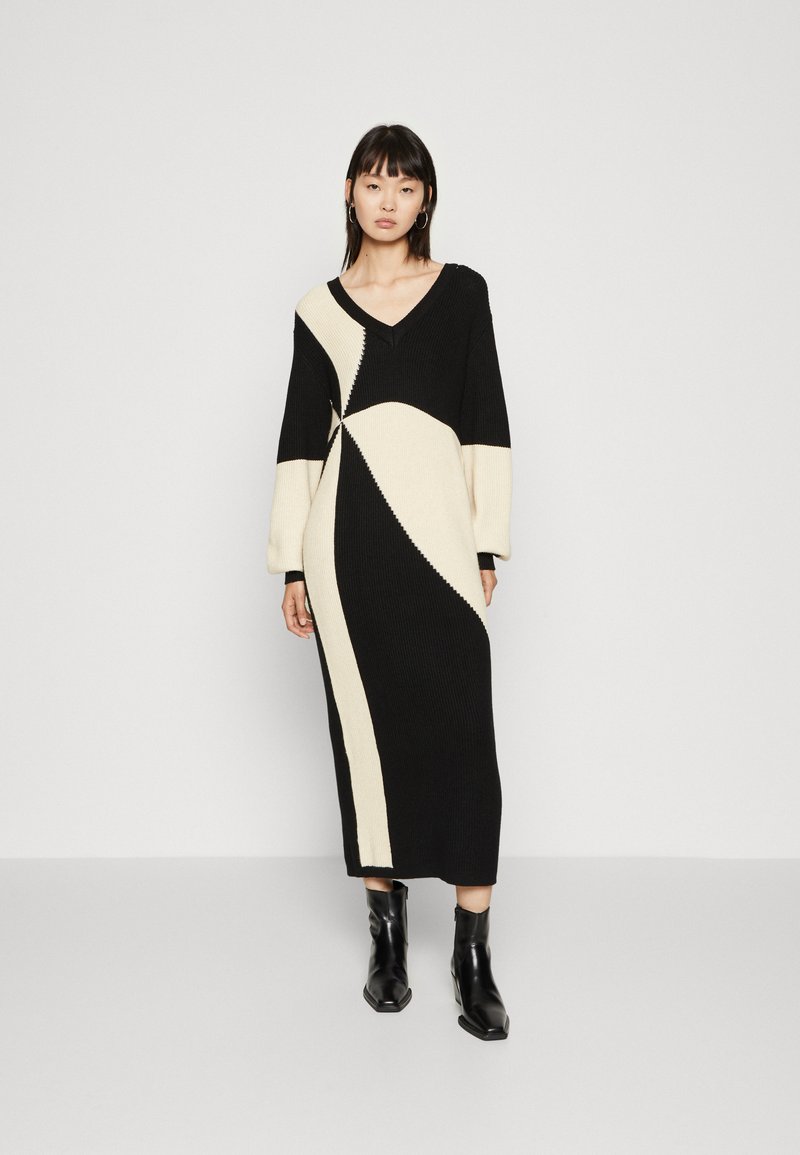 Object Tall OBJMALENA DRESS TALL - Jumper dress - sandshell/black/beige ...