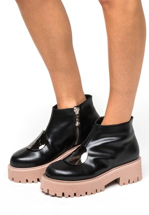 SUÈI WITH LOGO - Tronchetti - black/nero - Zalando.it