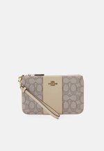 Coach SIGNATURE SMALL WRISTLET - Peněženka - stone ivory/špinavě bílá ...