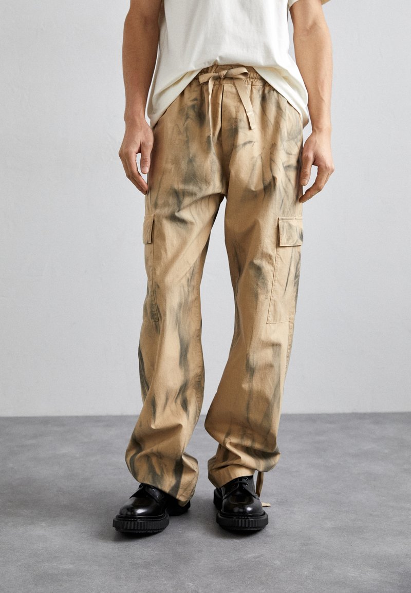 MSGM PANTS - Cargo trousers - beige - Zalando.de